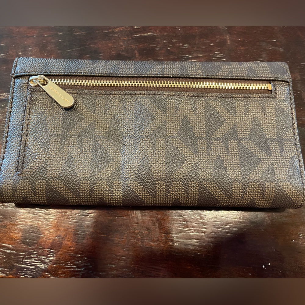 Michale Kors Jet Set Logo Tri Fold Checkbook Wallet - Gem